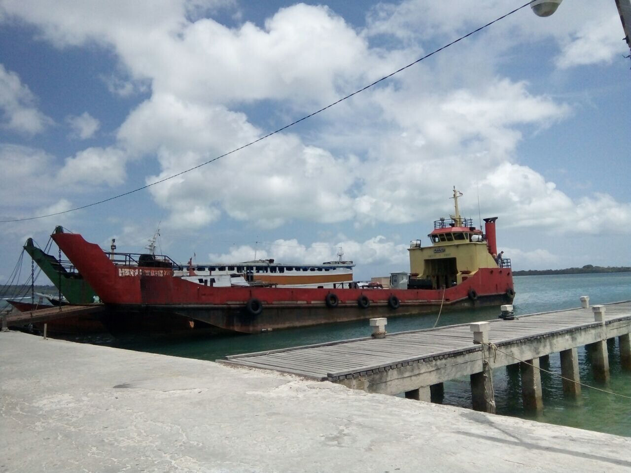 LCT Ship Charter – PT. DELA DUTA SAMUDERA